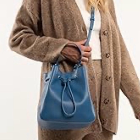Matt & Nat | Bags | Matt Nat Dupont Vegan Bucket Bag | Poshmark